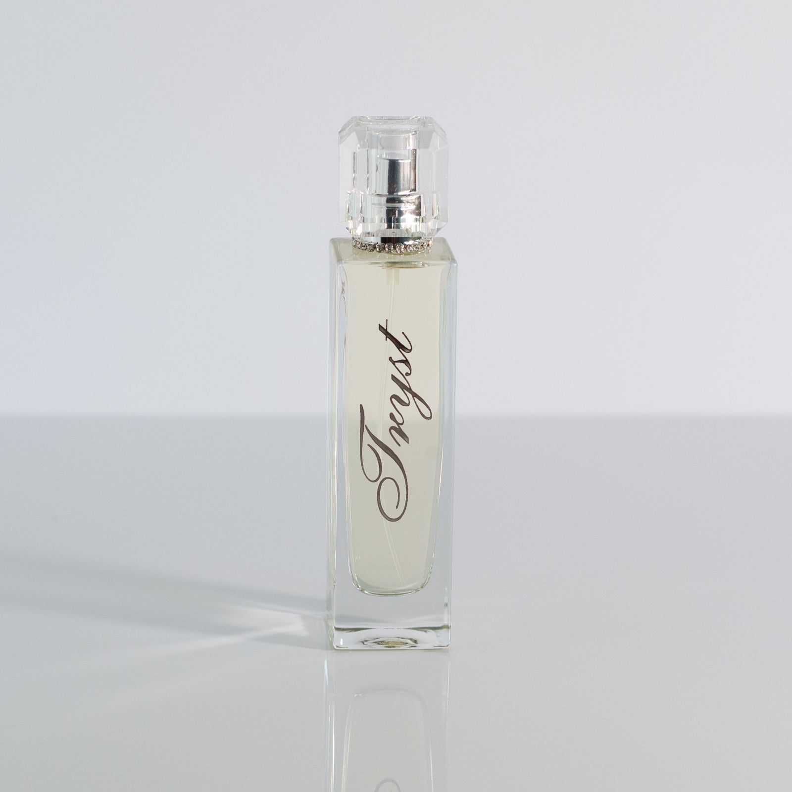 Tryst Eau de Parfum | Luxurious Fragrance – Lady Primrose